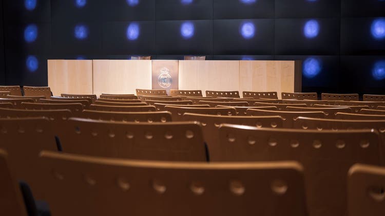 Experience the Tour Bernabéu exclusively behind closed doors | Real ...